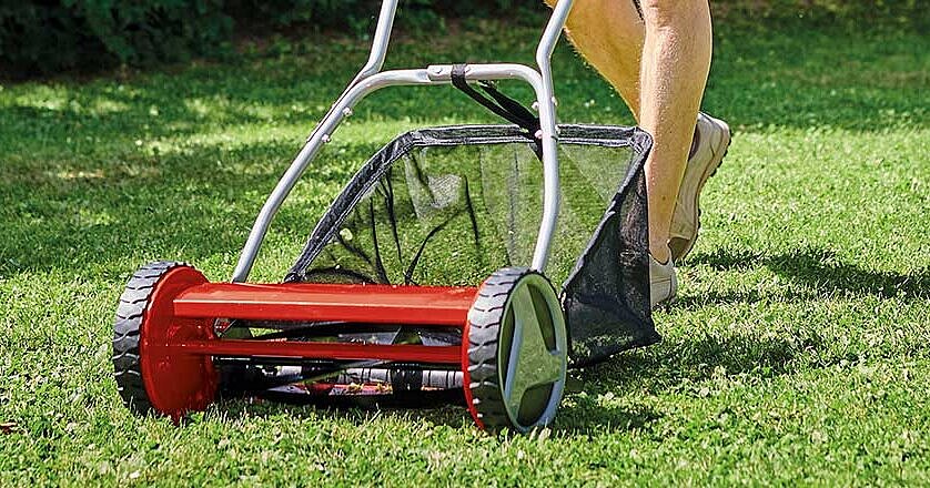 Hand Lawn Mowers