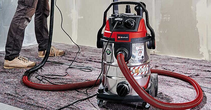 Professional wet/dry vacuum cleaners for workshops, construction sites ...